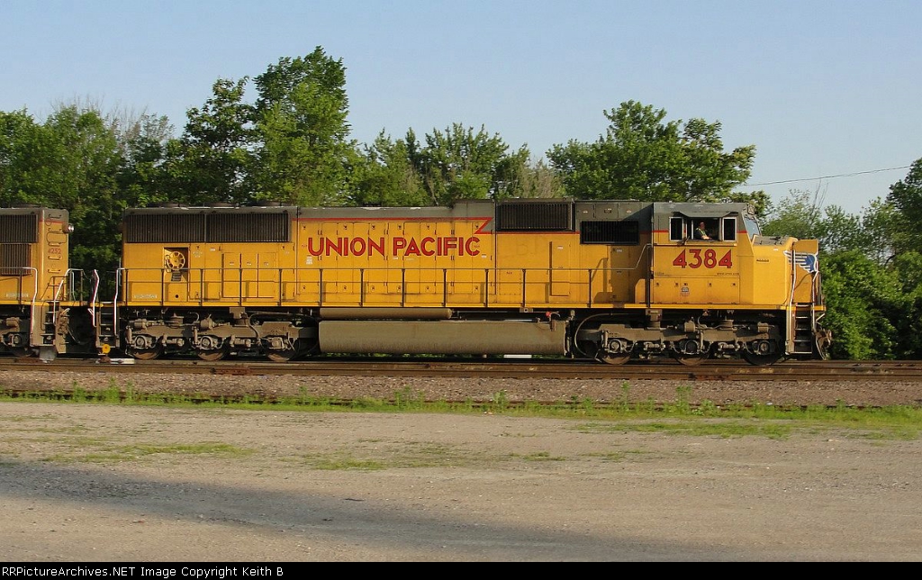 UP 4384